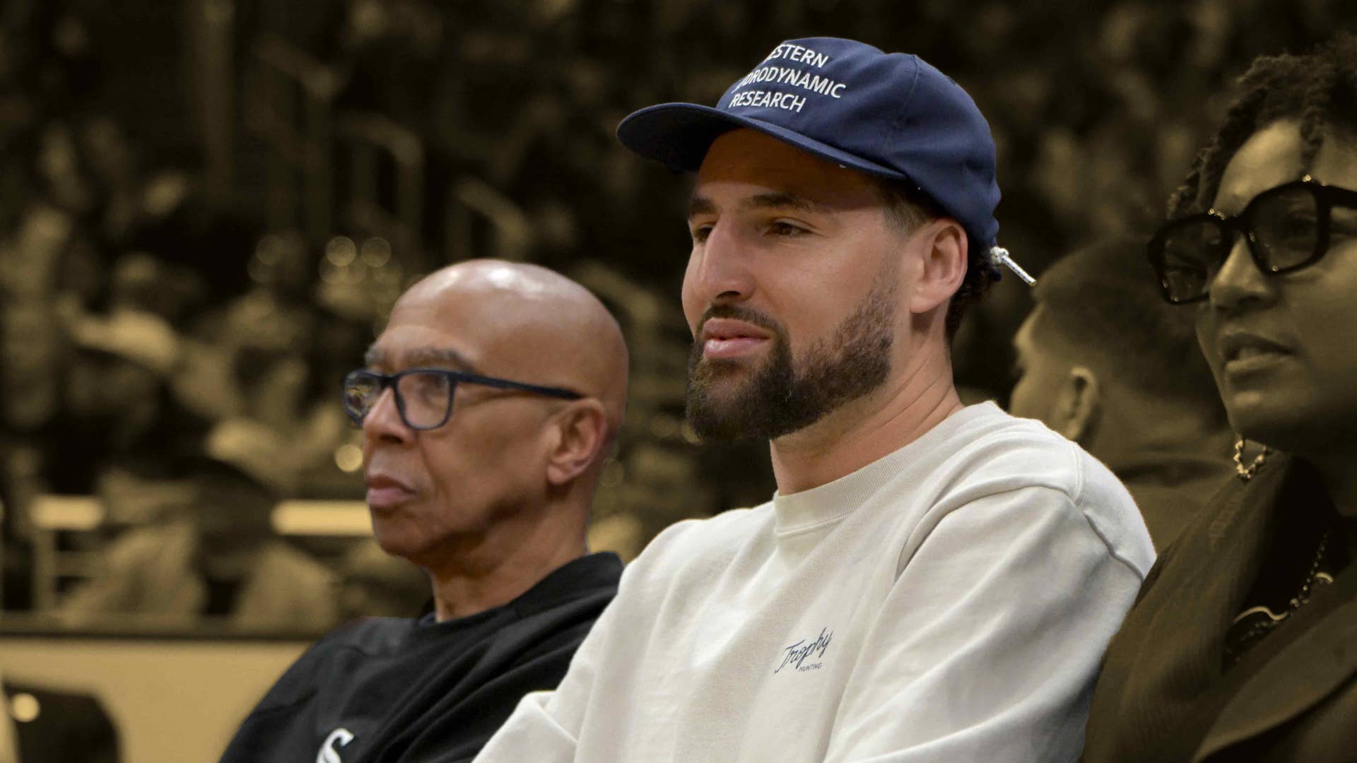 Curry’s funny reaction to Klay Thompson’s chat with his new teammate ...