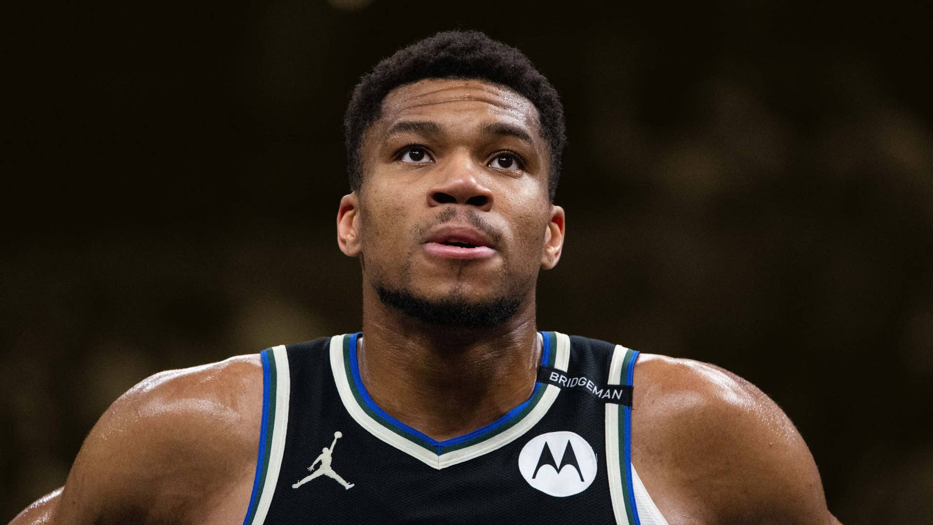Charles Barkley applauds Giannis for handling his altercation with ...