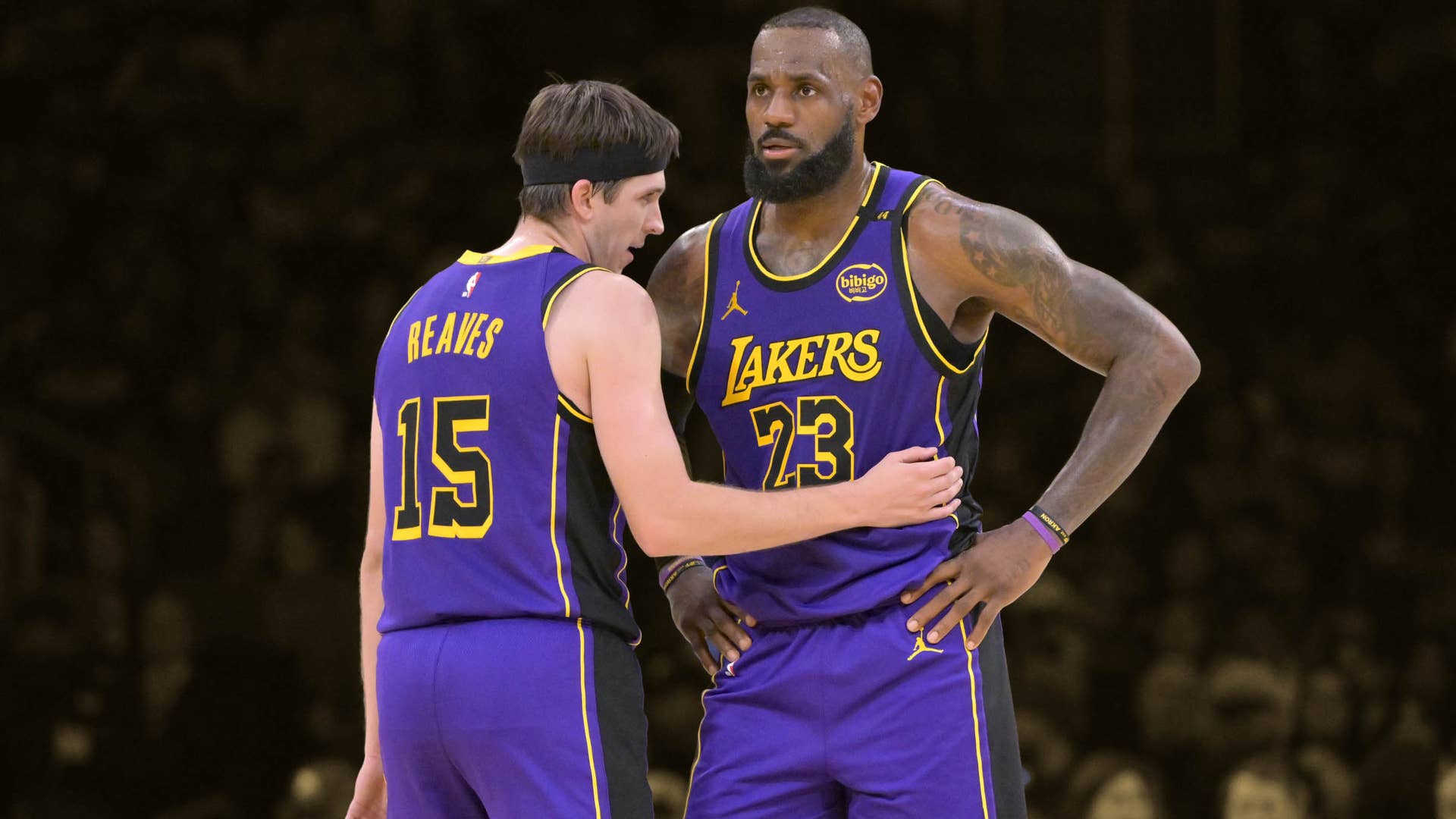 Ron Harper fires a shot at LeBron during the All-Star Weekend ...