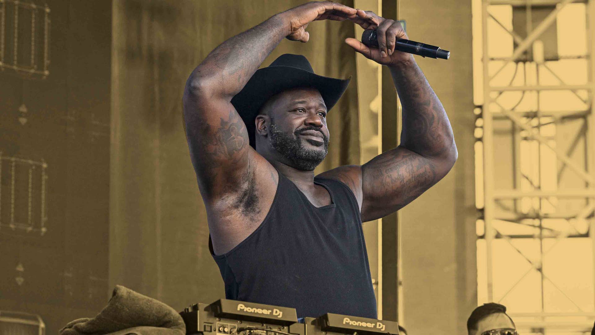 Shaq reveals the extreme rule that makes a DJ set a "Bad One ...