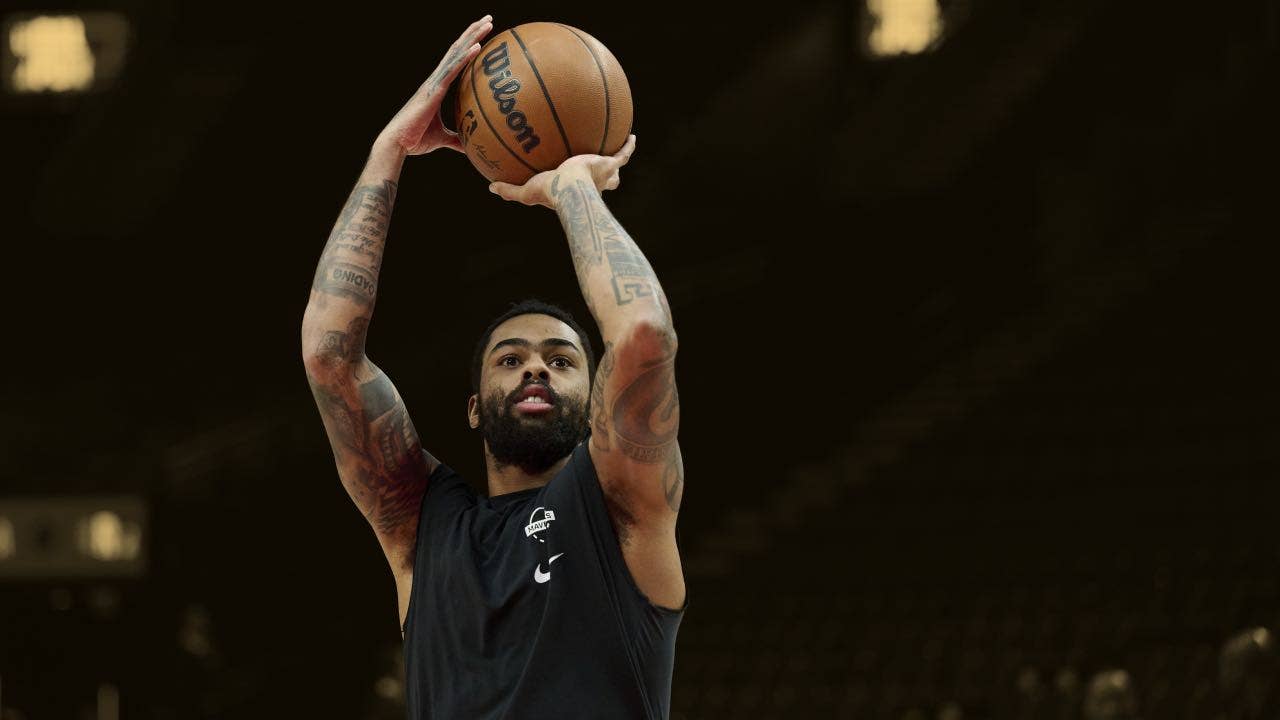 Tim Hardaway says D'Angelo Russell is a cancer for any team ...