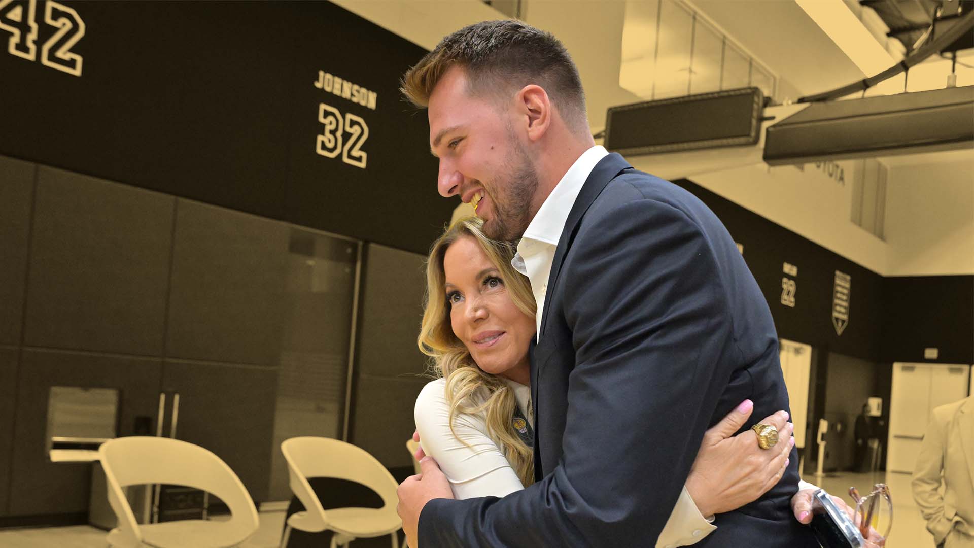 Jeanie Buss' husband: "I knew about Doncic trade for six weeks ...