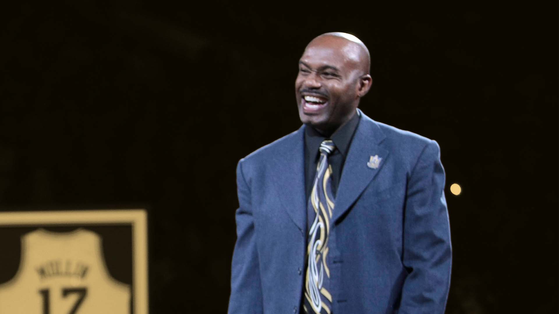 Tim Hardaway reveals the origins of his killer crossover - Basketball ...