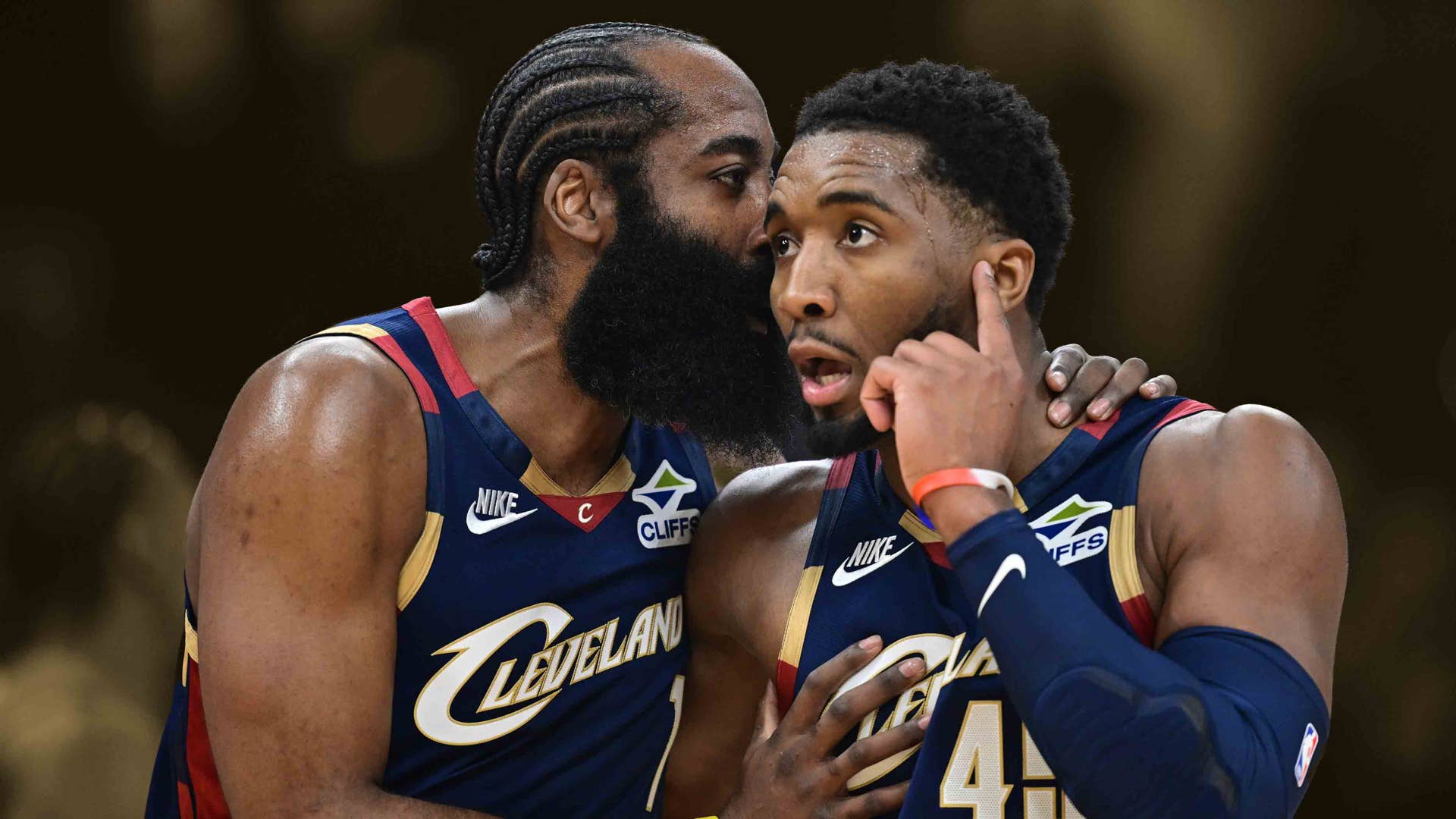 Charles Barkley’s brutal pre-game warning comes true as Mitchell and ...