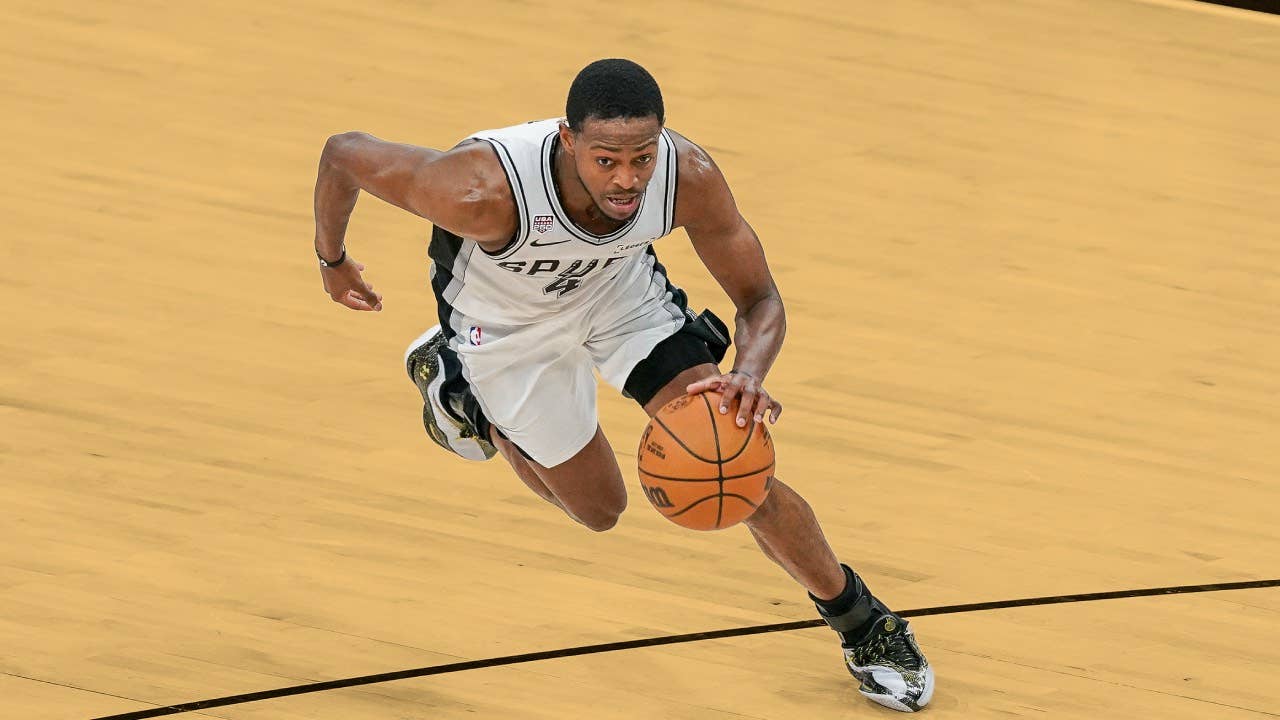 Kenny Smith thinks Spurs' inability to close out quarters cost them ...