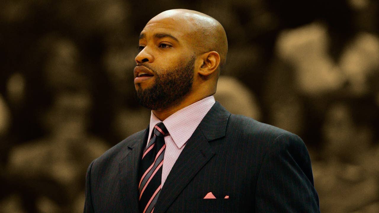 Vince Carter's incredible detail about his "dunk of death" at 2000 ...