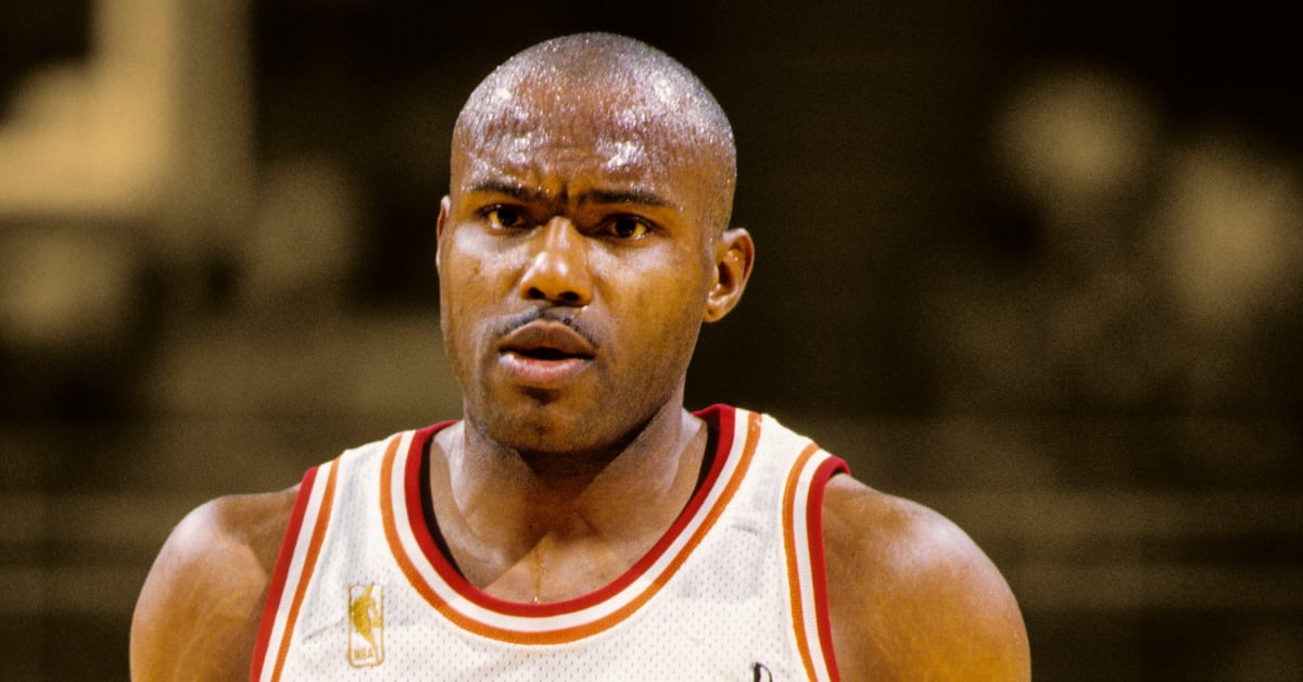Tim Hardaway on the makings of the 2000s Miami team - Basketball ...