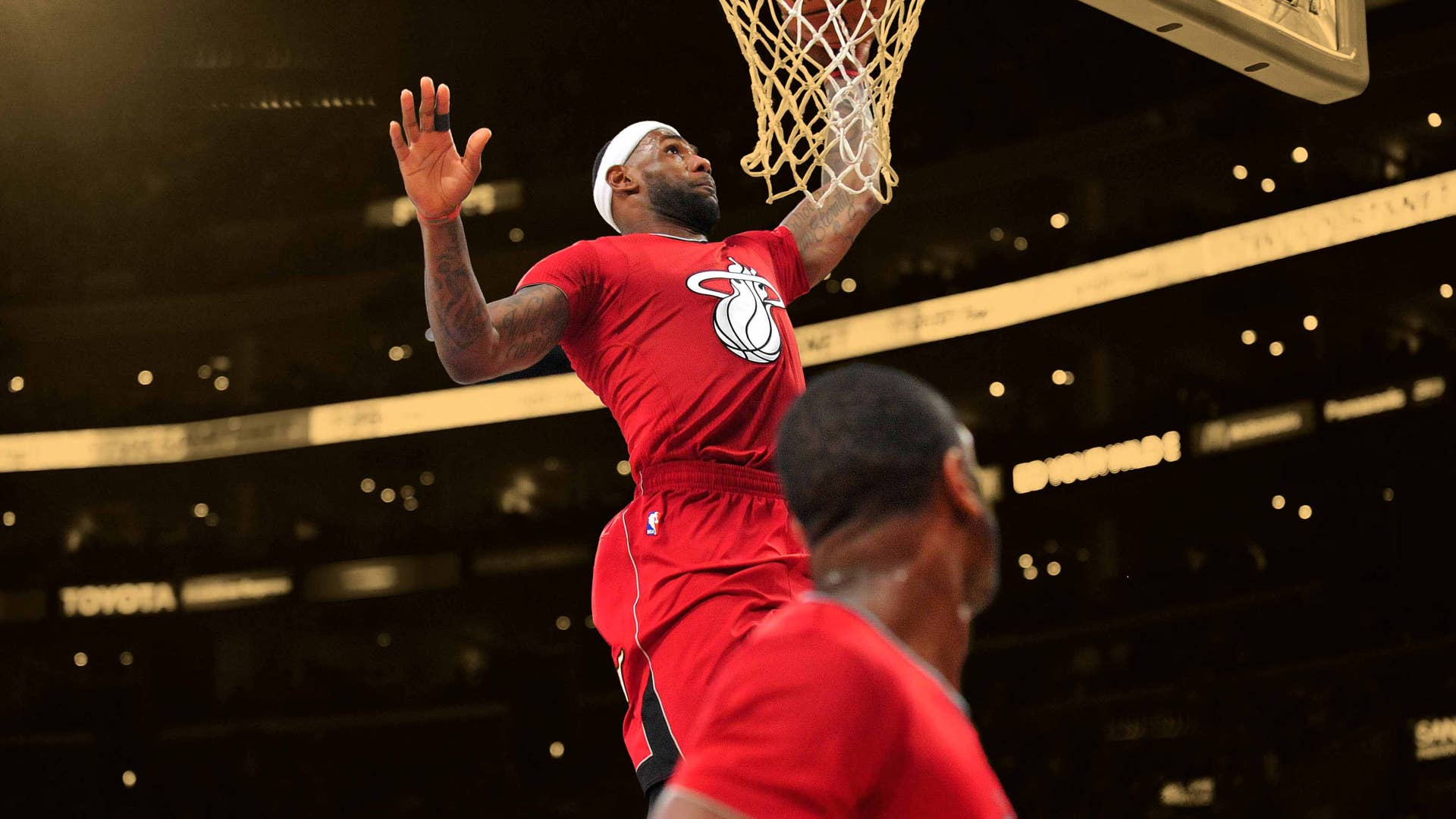 Nick Young recalls iconic LeBron-Wade Christmas Day alley oop ...