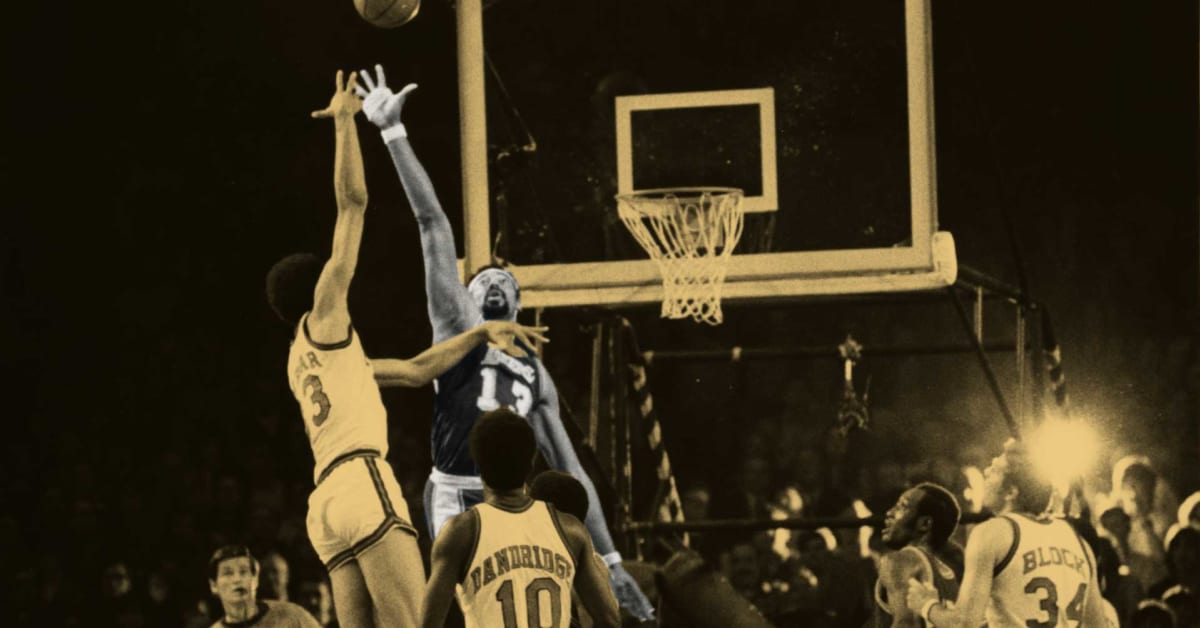 Wilt Chamberlain blocked a shot so hard he dislocated the player's ...