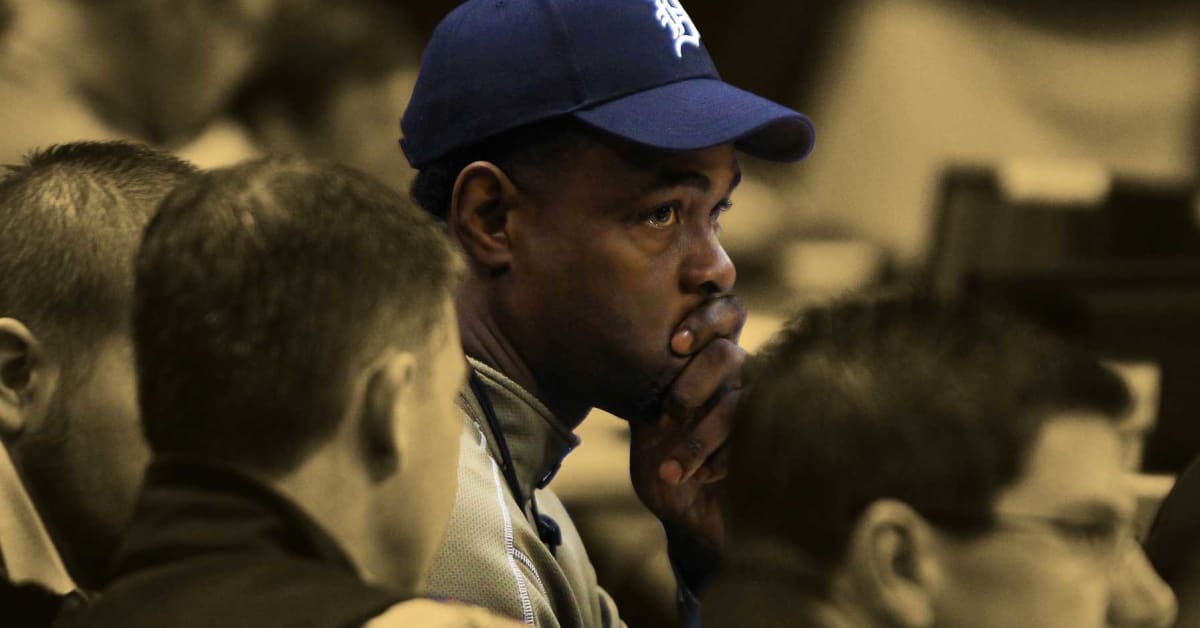 Nike reveals the real reason they dropped Webber in 1996 - Basketball ...