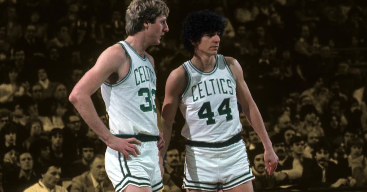 Larry Bird's intense exchange with Pete Maravich - Basketball Network ...