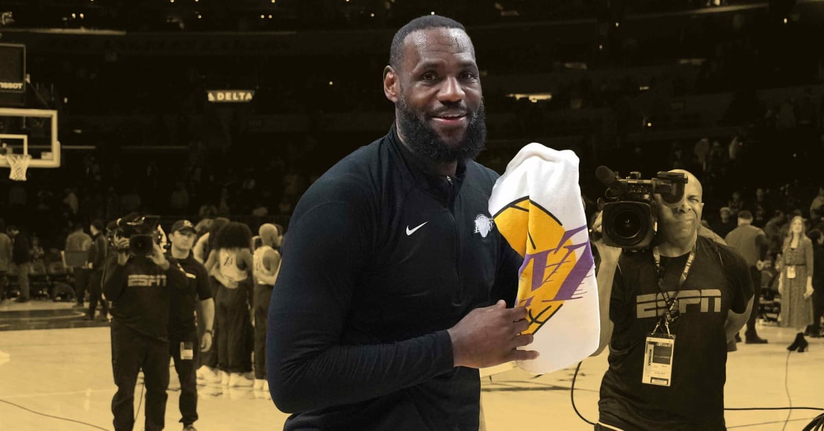 LeBron James refuses to address Lakers trade deadline plans ...