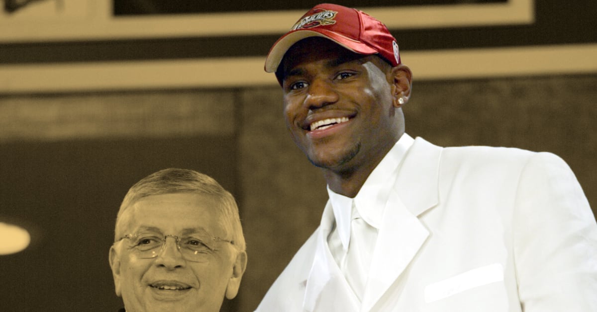 LeBron James commented on his draft day suit in 2003 - Basketball ...