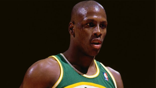 Xavier McDaniel - Basketball Network - Your daily dose of basketball