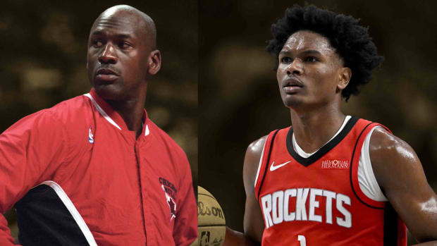 Isiah Thomas warned B.J. Armstrong about playing with MJ - Basketball ...