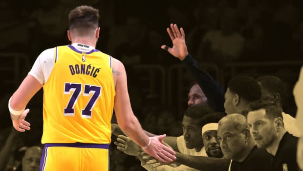 Los Angeles Lakers on Basketball Network - Basketball Network - Your ...