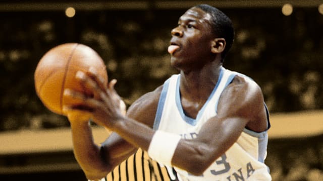 Michael Jordan didn't like Phil Jackson at first - Basketball Network ...