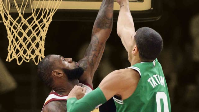 LeBron gives Jayson Tatum his flowers - Basketball Network - Your daily dose of basketball