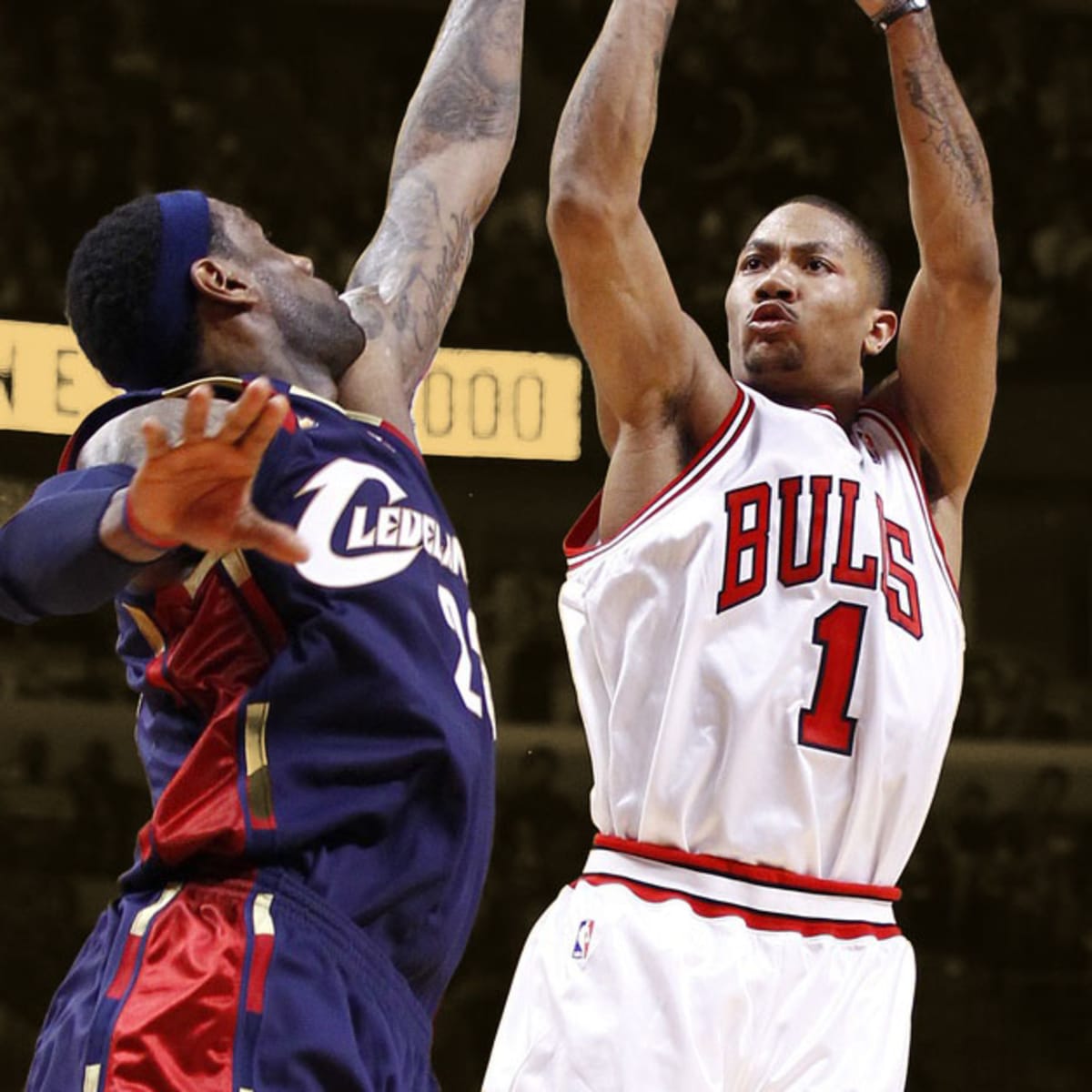 Lebron James Blocks Derrick Rose