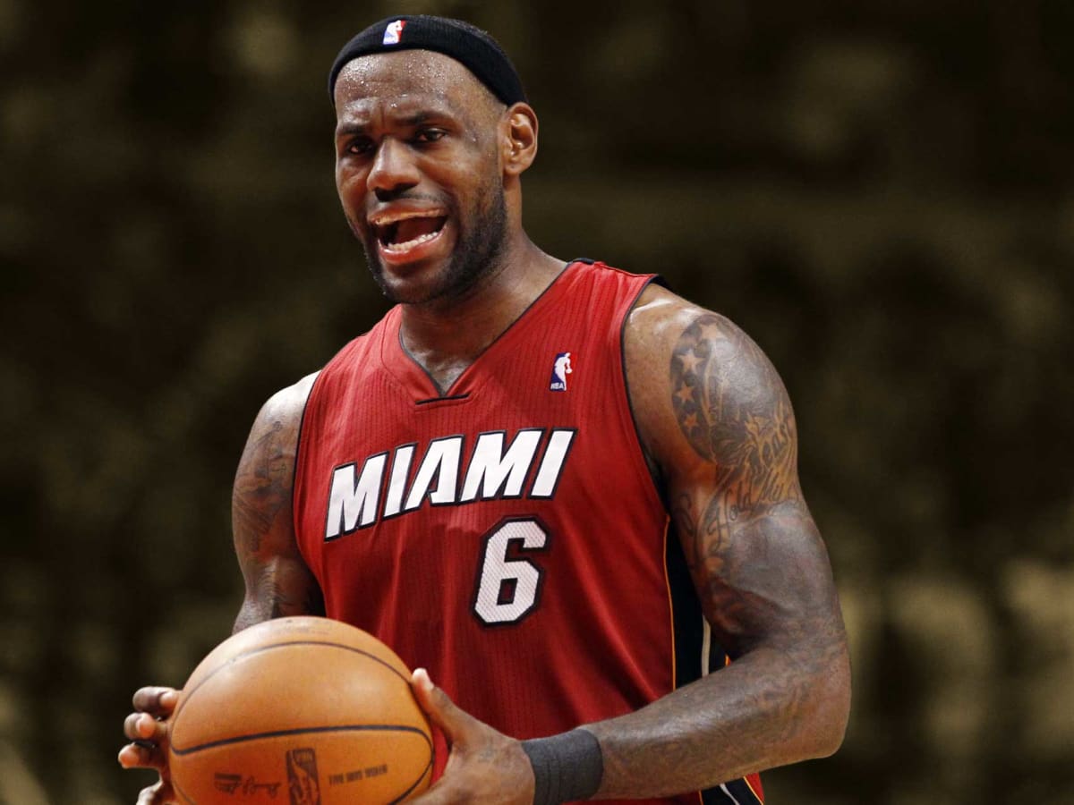 Lebron James Leg Cramp