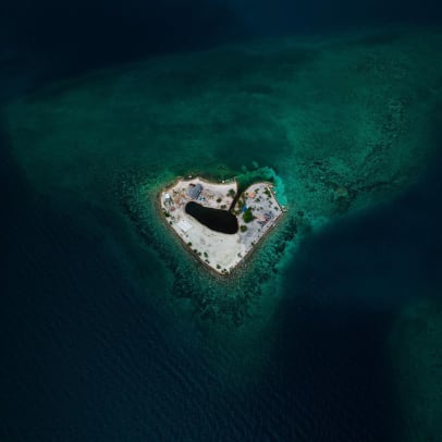 Reggie Bullock on buying a $2 mil island in Belize - Basketball Network ...