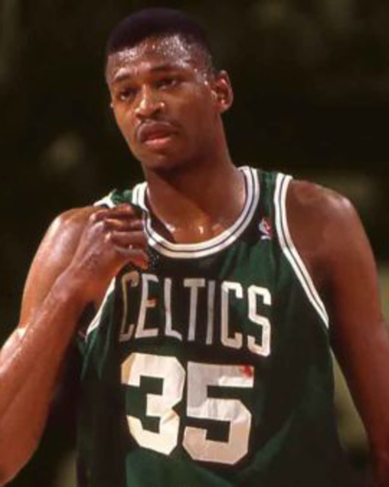 Reggie Lewis - Basketball Network - Your daily dose of basketball