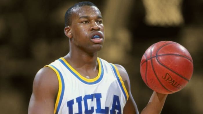 “HE KICKED MY BUTT” Baron Davis on his one-on-one with Kobe at UCLA ...