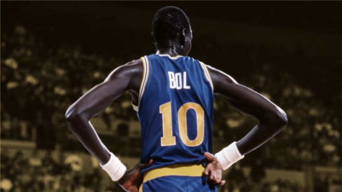 “It was pretty comical” — Dan Majerle on the time Manute Bol couldn’t ...