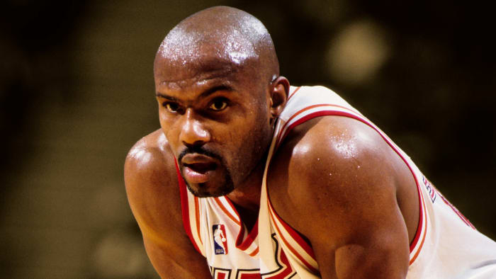 Tim Hardaway names the toughest point guards he's ever guarded ...
