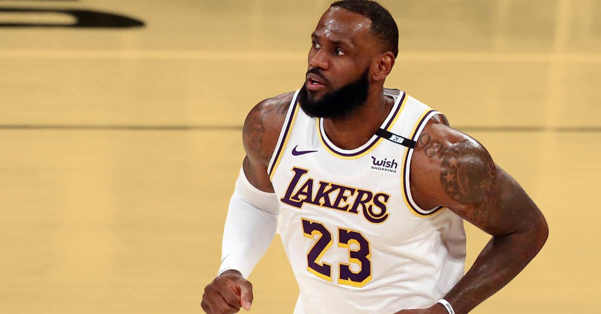 Kenny Smith thinks LeBron James was passing up on shots vs. the Suns ...