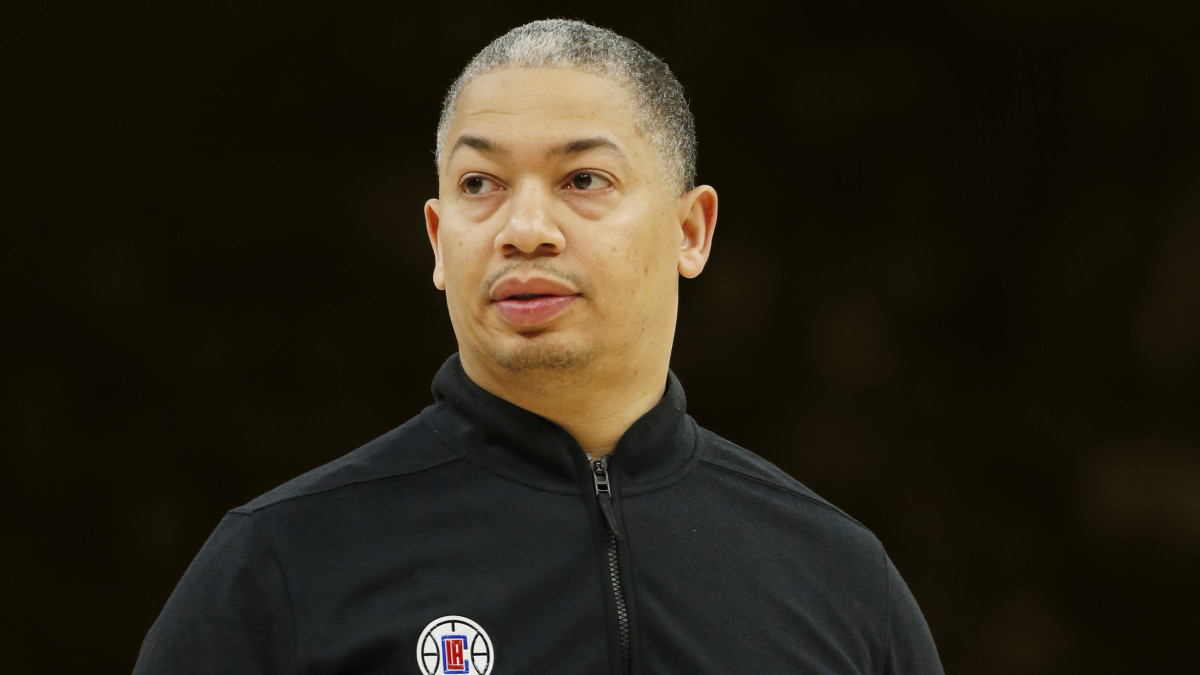 Report: Tyronn Lue could step down as Clippers head coach - Basketball ...