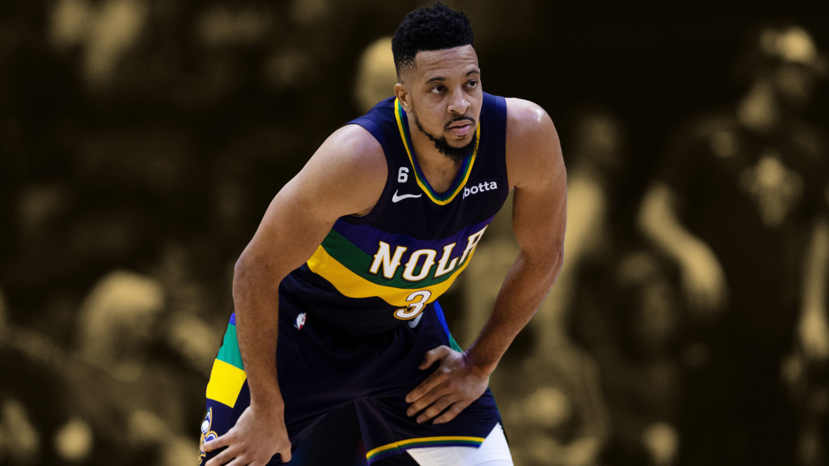 CJ McCollum thinks the NBA is going through an officiating crisis amid ...