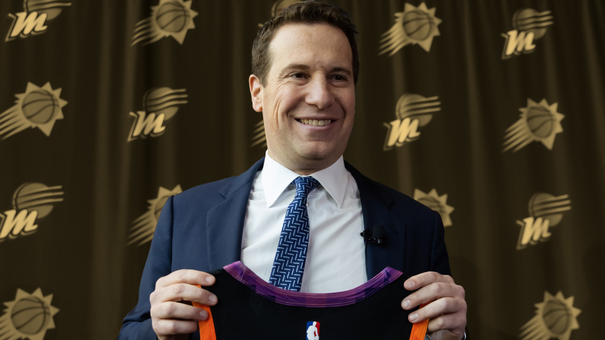 Mat Ishbia makes a daring claim about the Phoenix Suns after the Kevin ...