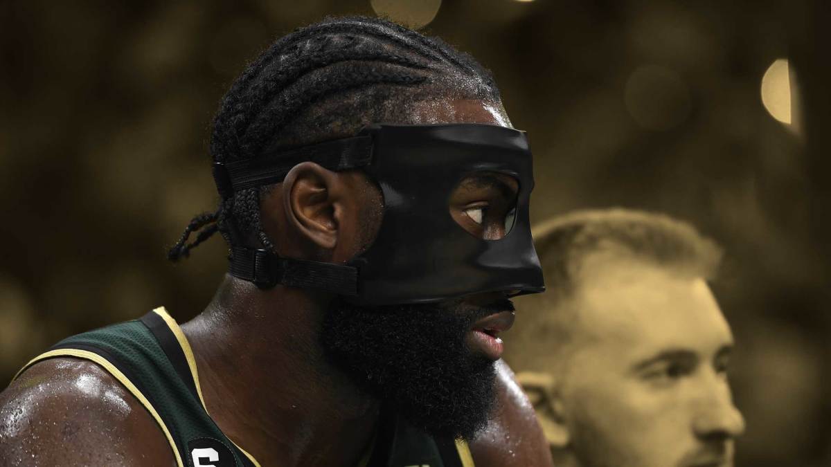 Jaylen Brown calls out Celtics fans for "lack of energy" - Basketball ...