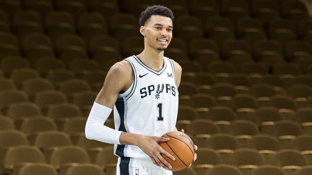 Sold-out crowd awaits Victor Wembanyama's Summer League debut - Basketball Network - Your daily ...