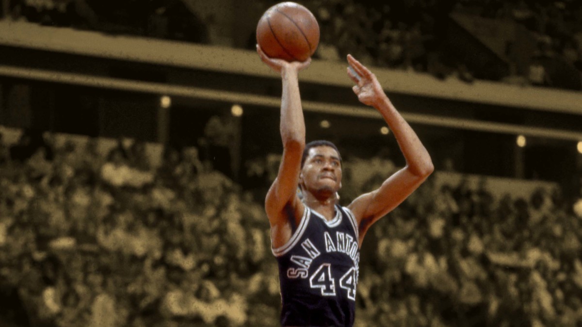 "Coach, he had 47 points" - James Worthy on failing to stop George ...