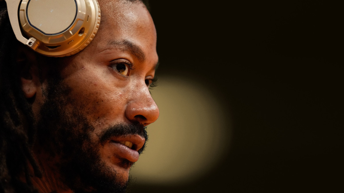 Derrick Rose believes the ‘ball has to be your first girlfriend’ in ...