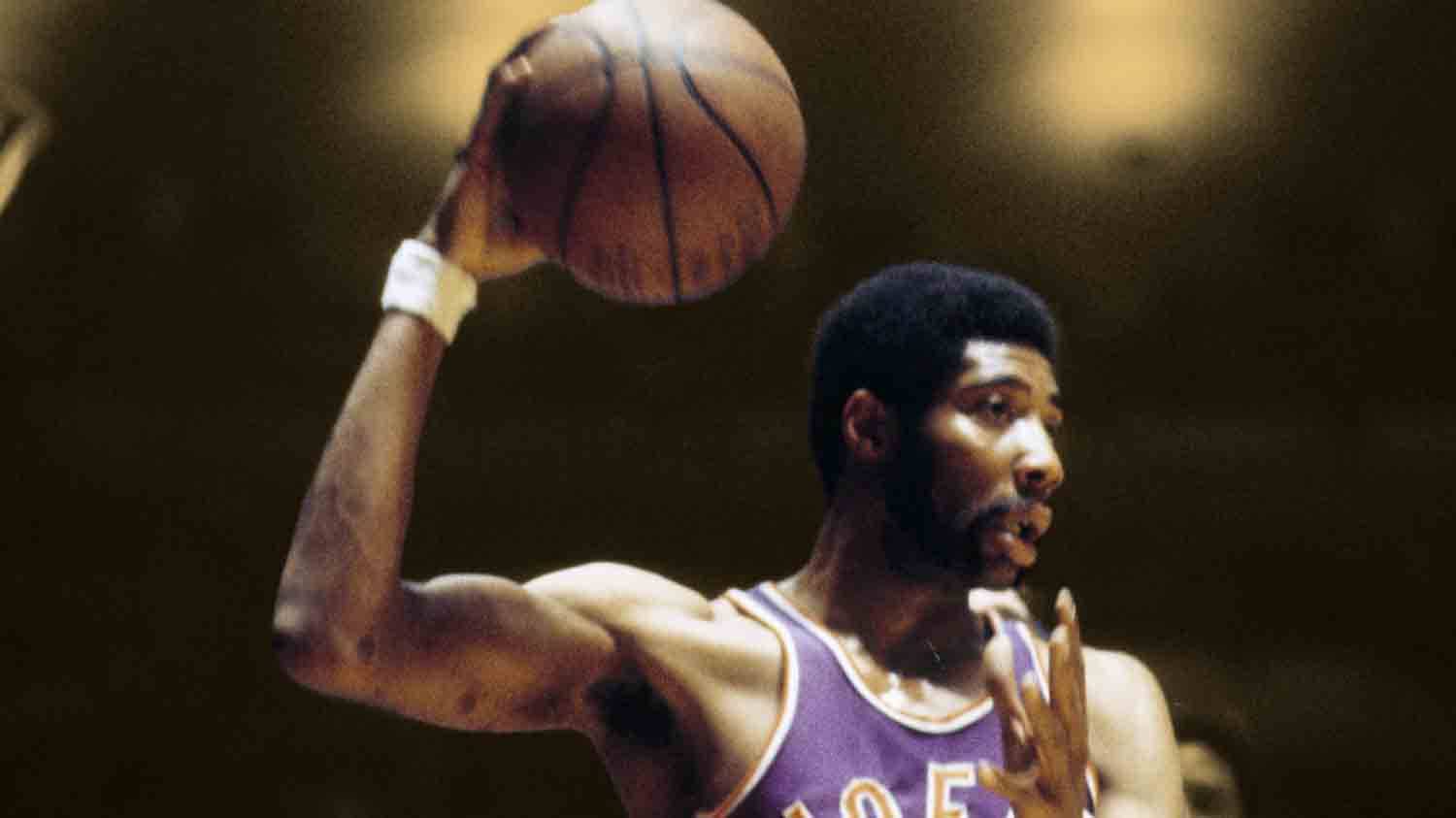 “Connie Hawkins was the original flyer” - Pete Maravich once shared why ...