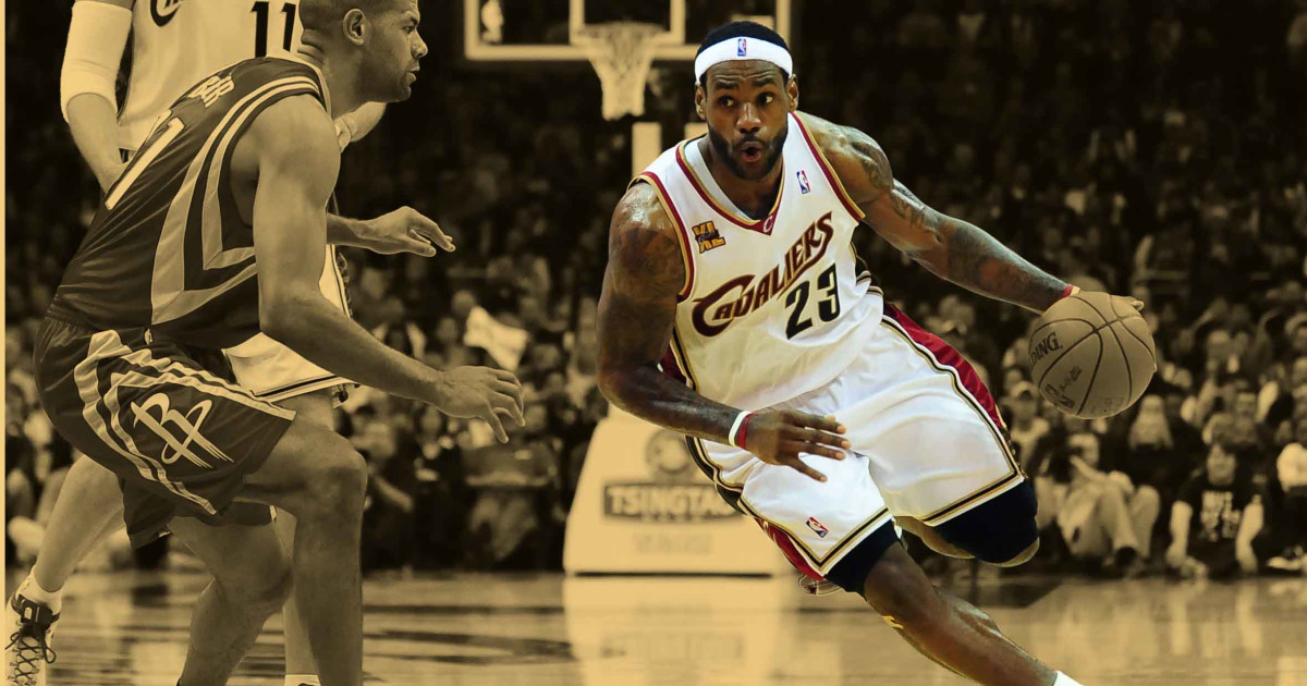 Remembering the controversy when LeBron got called for travelling using ...