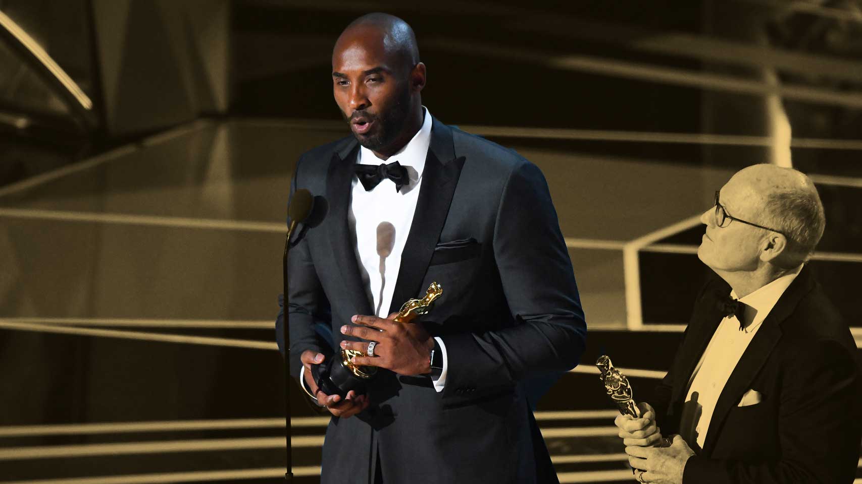 Kobe Bryant claped back at Laura Ingraham after winning an Oscar ...