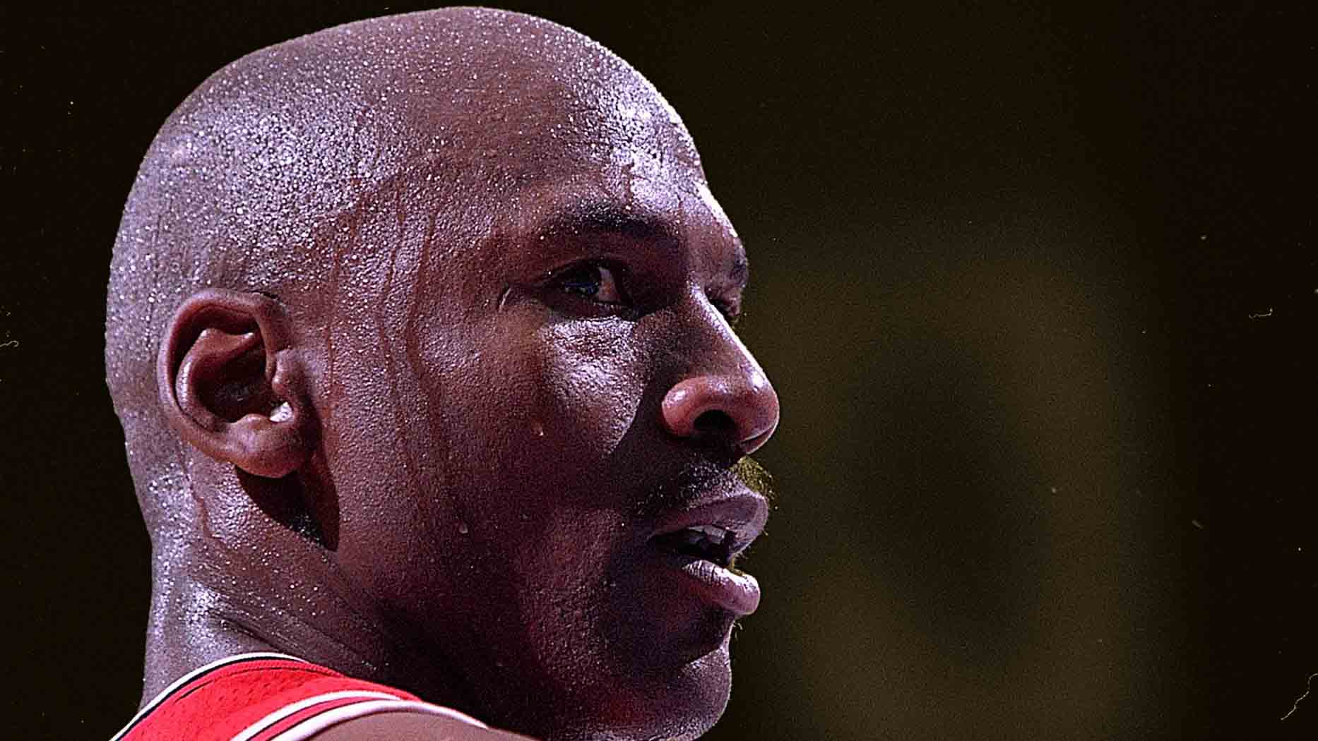 When MJ almost missed his last ASG as a Bull due to illness ...