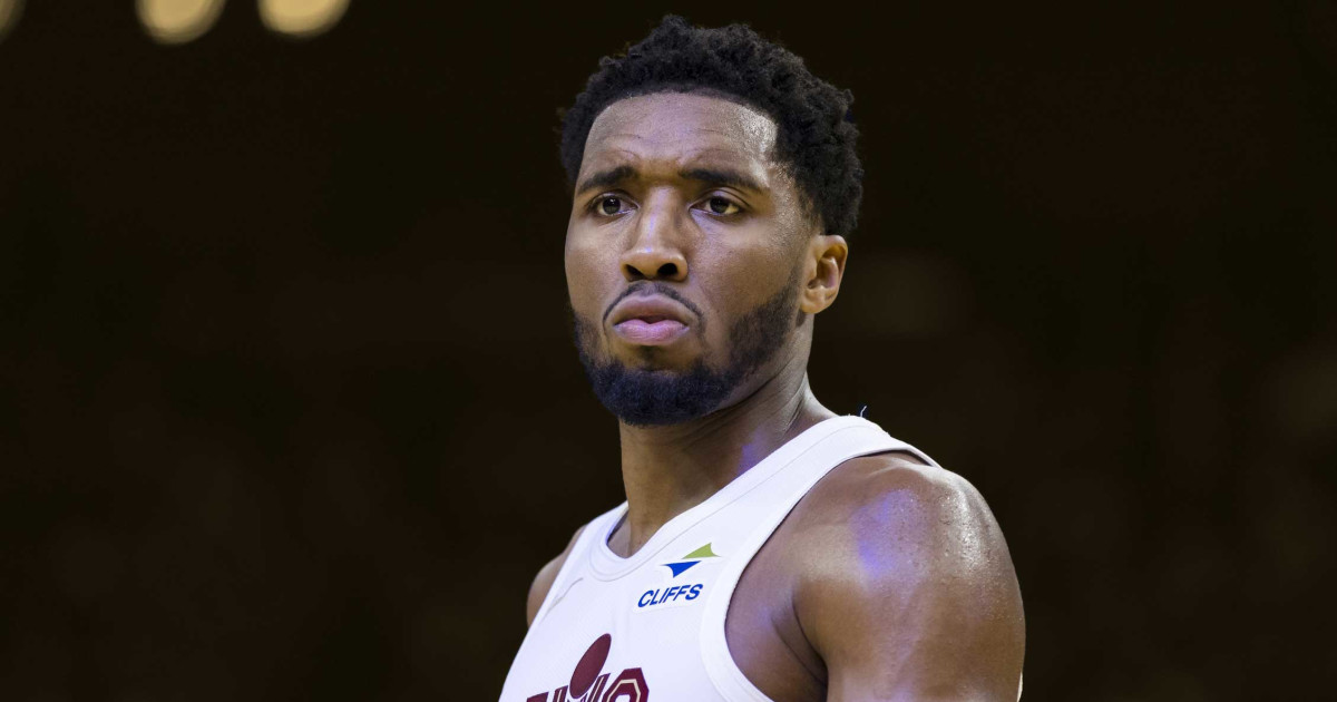 Donovan Mitchell recalls buying his mom a house - Basketball Network