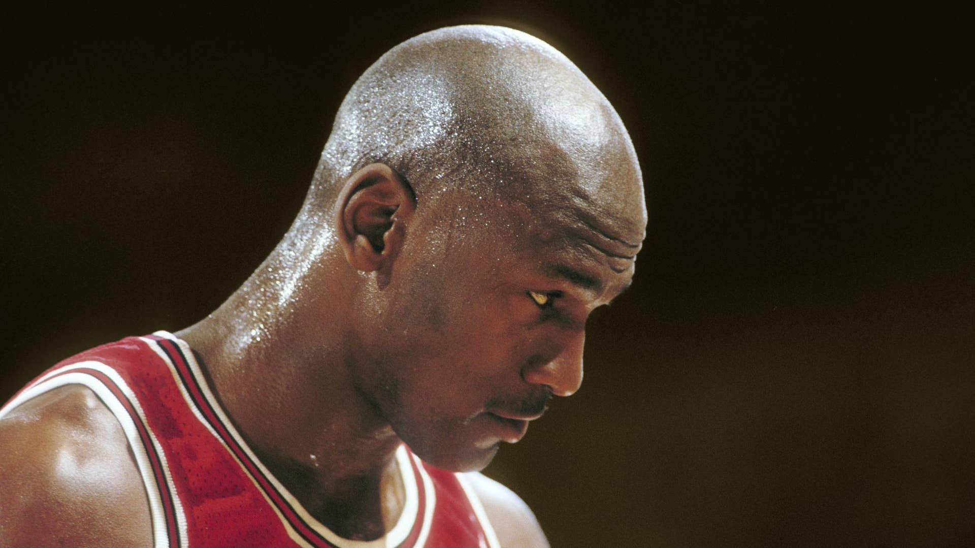 When MJ horribly air-balled a game-tying shot against the Nets ...