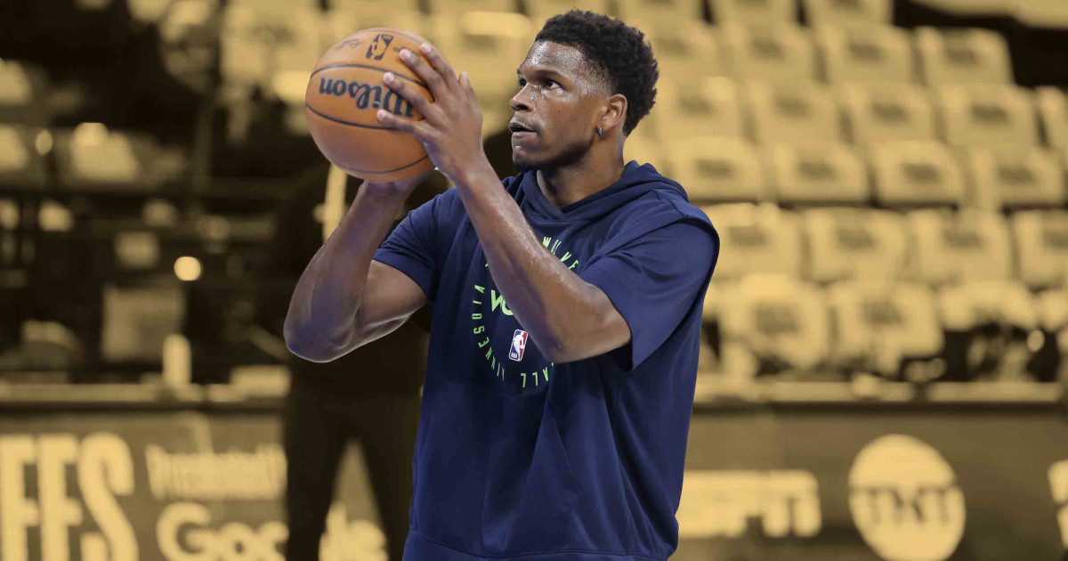 "He's been watching a lot of tape of Kobe and MJ" - Shams Charania says ...