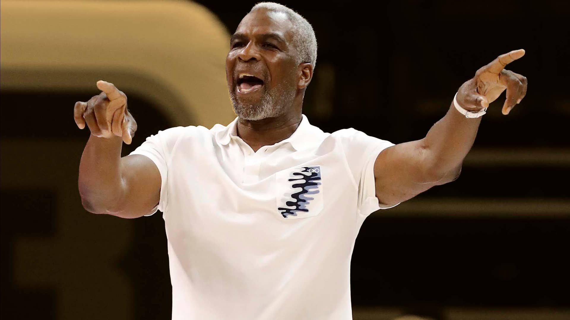 How Charles Oakley held his ground against a prime Kevin McHale ...