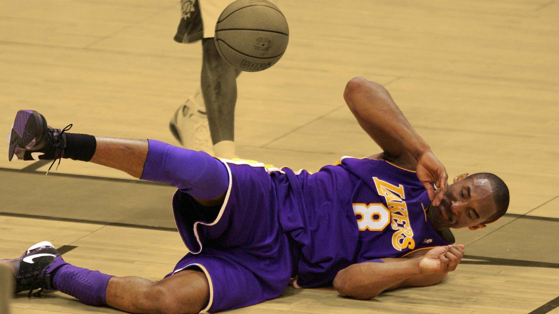 Former Lakers trainer on Kobe tearing his Achilles - Basketball Network