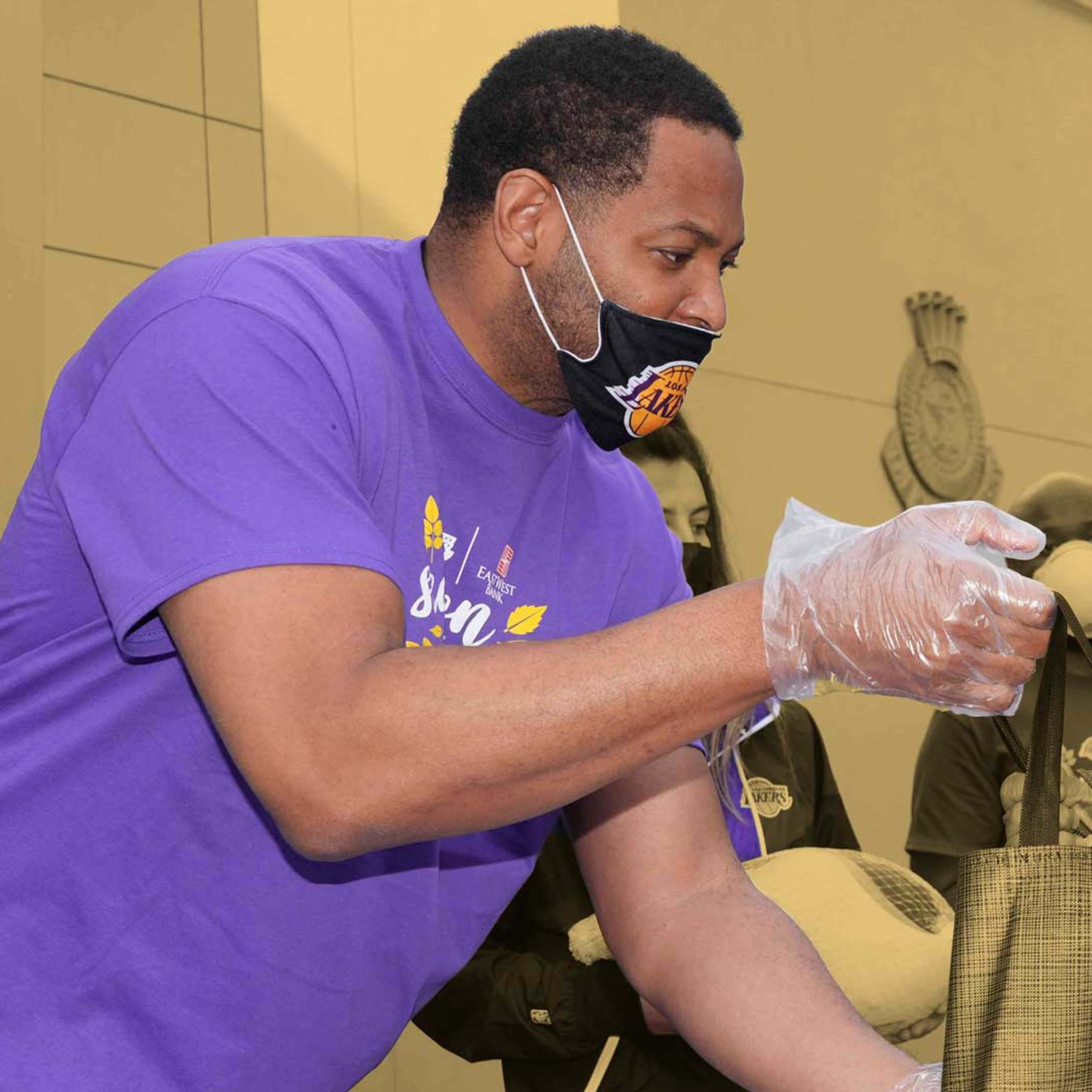 Robert Horry on watching Salma Hayek's nude scene beside her ...