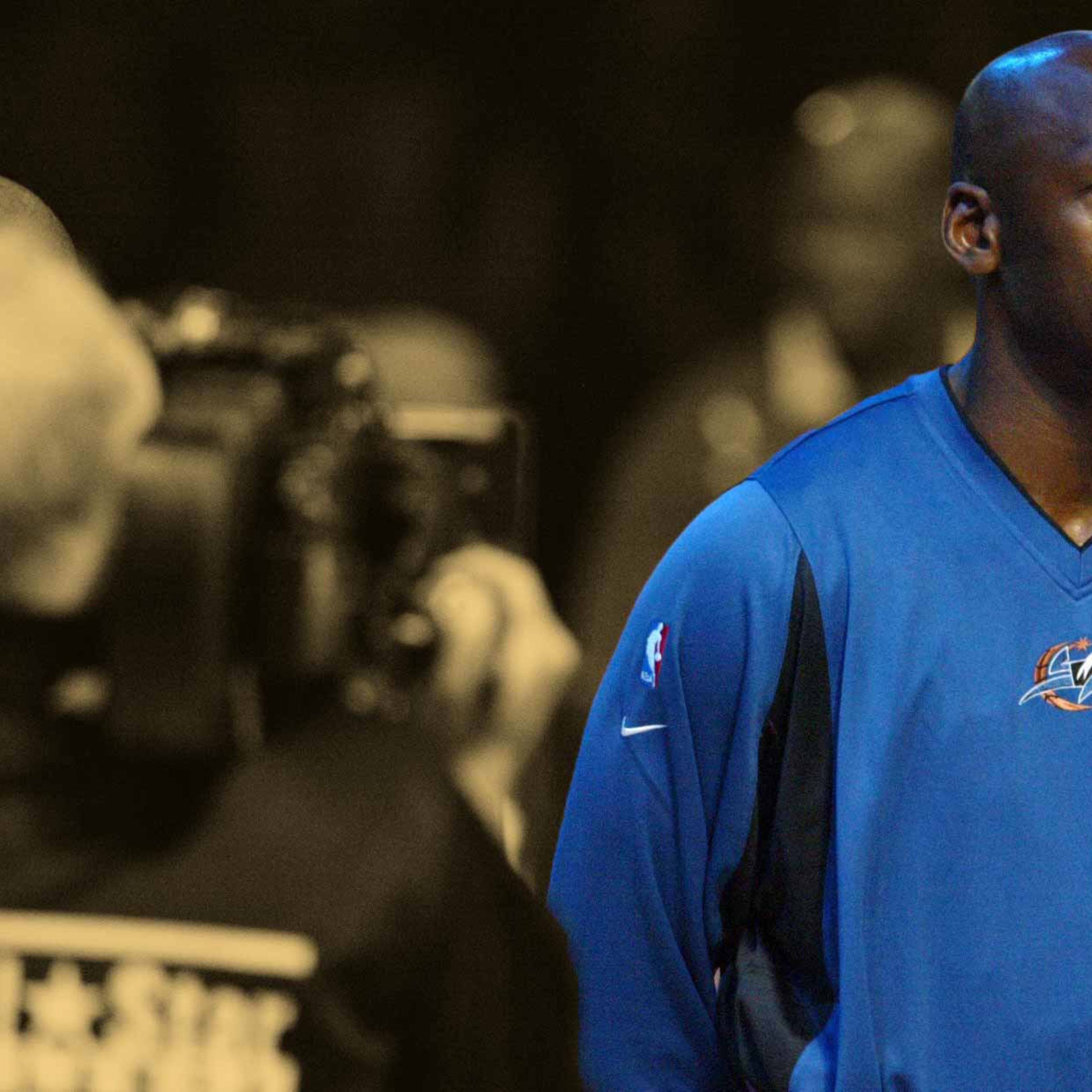 Isiah Thomas recalls how Bill Russell lifted his spirit after Game 5 of 1987 ECF - Basketball ...