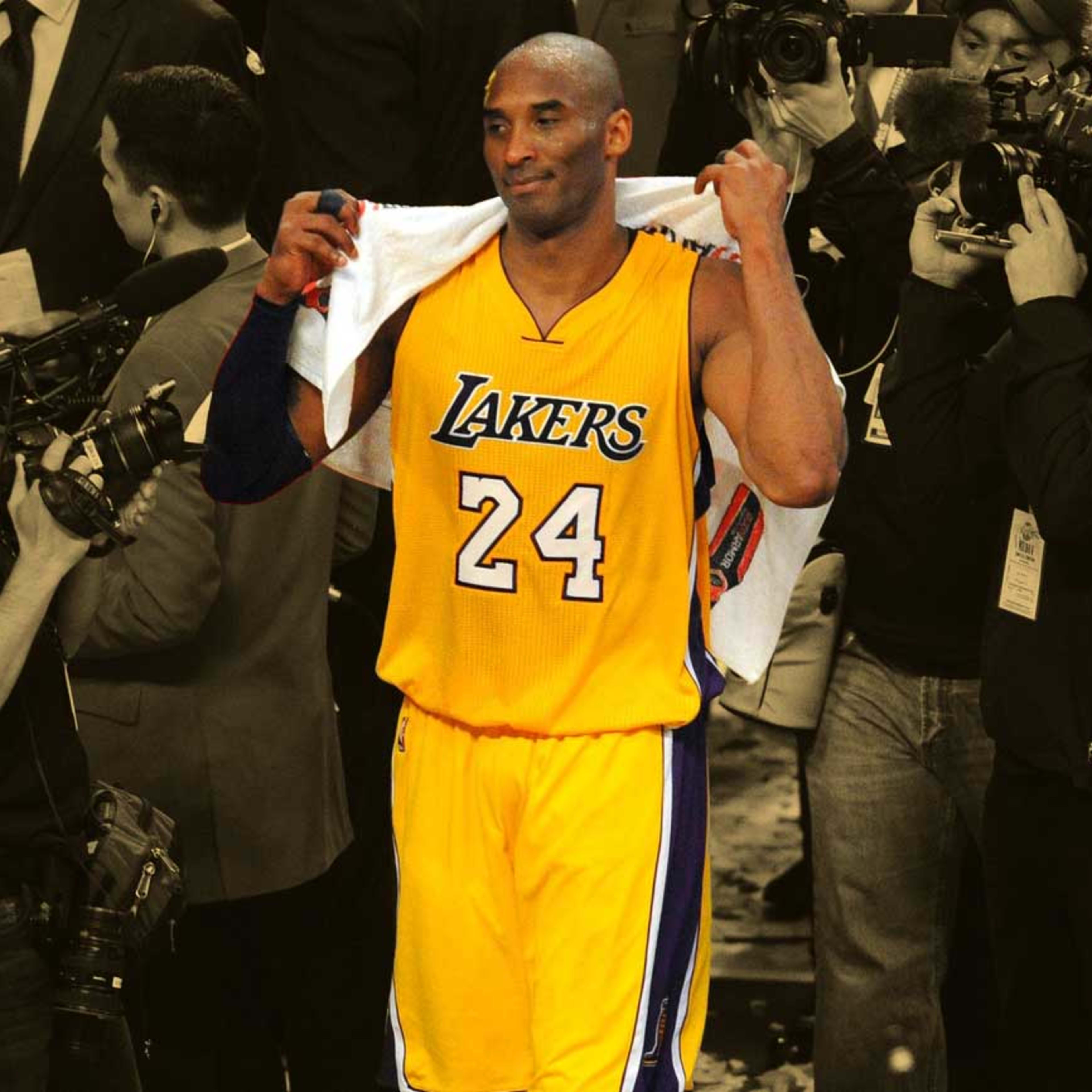 Phil Jackson on how Kobe Bryant had to change as leader to win ...