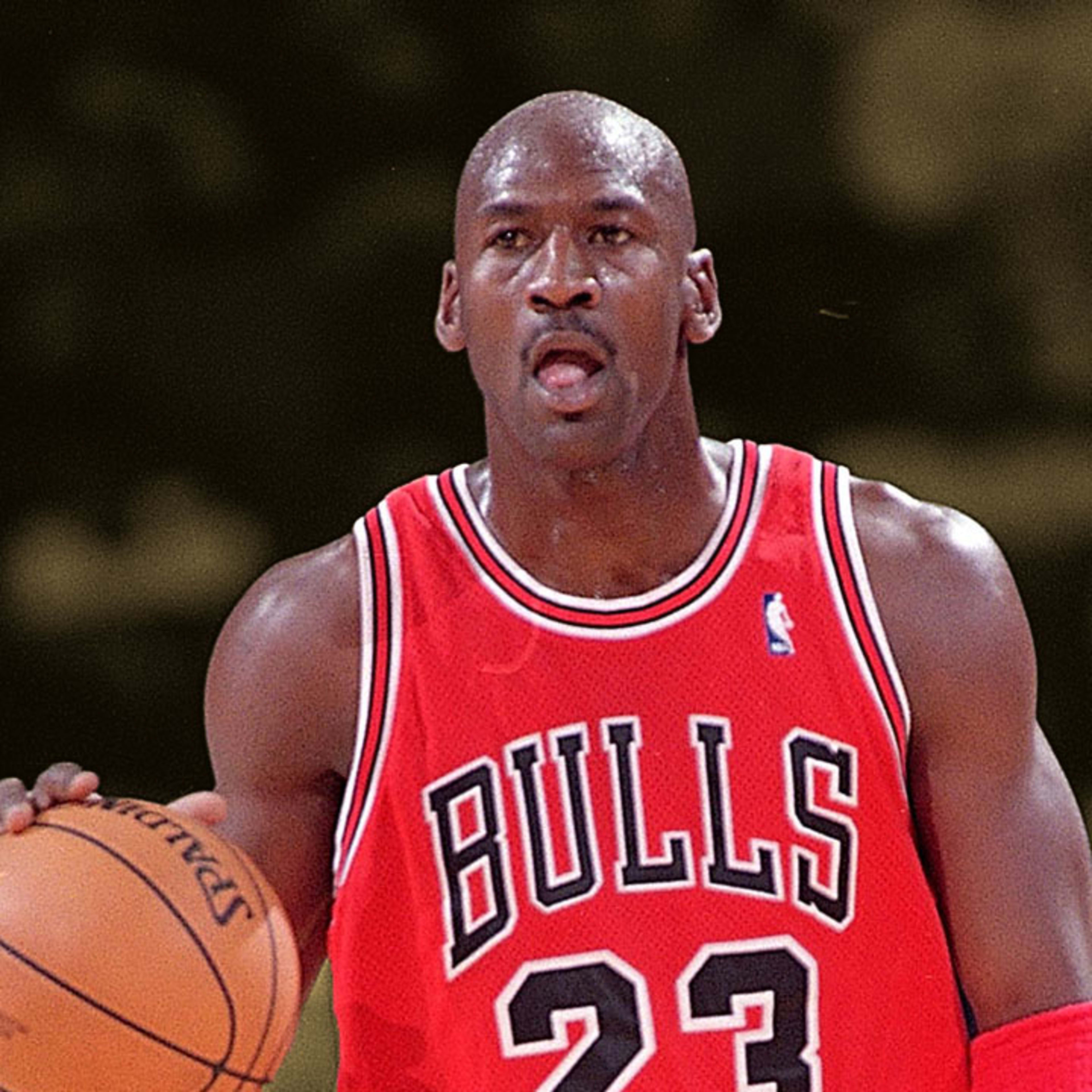 When Michael Jordan jokingly recruited Michael Jackson King to the ...